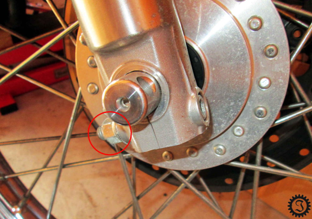 Sportster Reifenwechsel 4 - Jones' Werkstatt