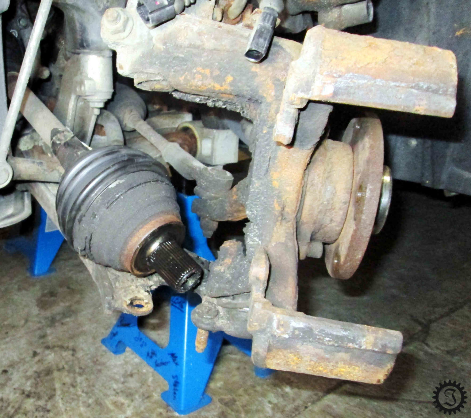 Radlager und Traggelenk vorne tauschen - Audi A3 8P - Jones' Werkstatt